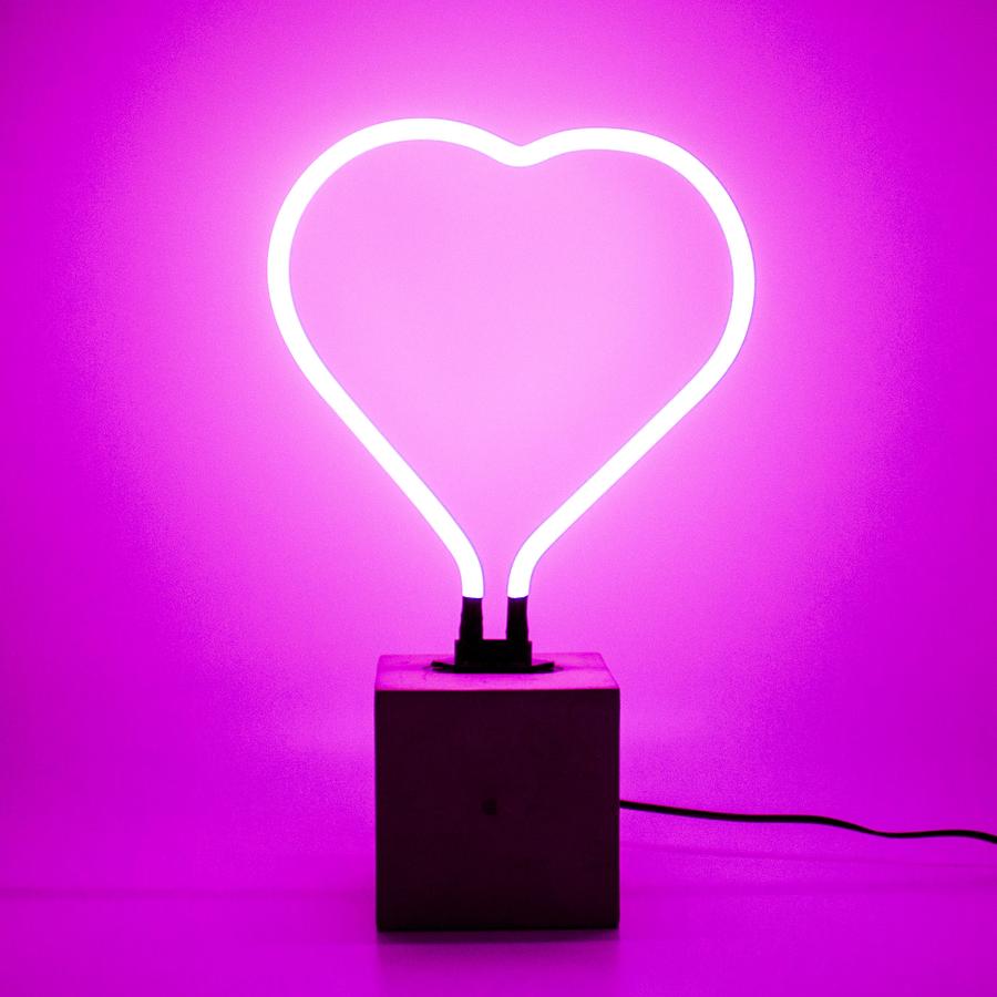 NEON HEART SIGN – 151 Statement Living